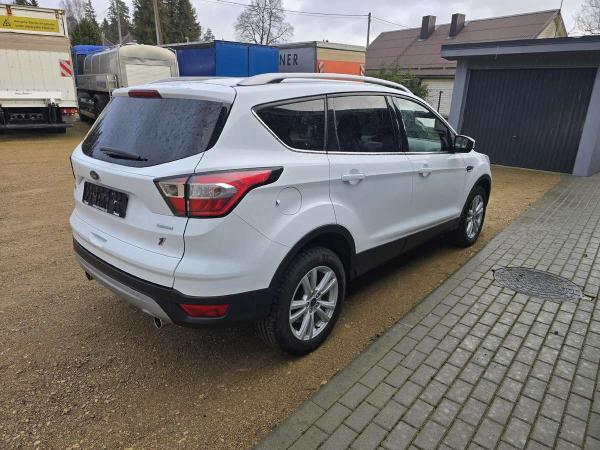 Balts Ford Kuga 2017 Kelmė, ar dzinēja tilpumu 1.50 L un nobraukumu 159 tūkst. km par 8700 €, foto 3 vietnē AUTOMOTO.COM.LV