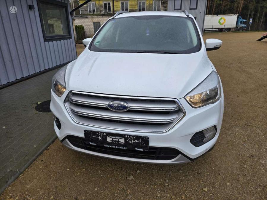 Balts Ford Kuga 2017 Kelmė, ar dzinēja tilpumu 1.50 L un nobraukumu 159 tūkst. km par 8700 €, foto 6 vietnē AUTOMOTO.COM.LV