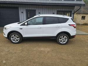 Balts Ford Kuga 2017 Kelmė, ar dzinēja tilpumu 1.50 L un nobraukumu 159 tūkst. km par 8700 €, foto 7 vietnē AUTOMOTO.COM.LV