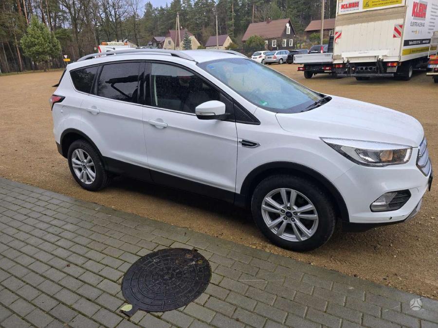 Balts Ford Kuga 2017 Kelmė, ar dzinēja tilpumu 1.50 L un nobraukumu 159 tūkst. km par 8700 €, foto 9 vietnē AUTOMOTO.COM.LV