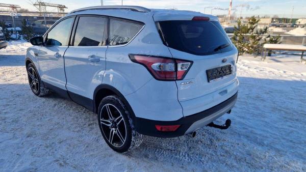 Balts Ford Kuga 2017 Šauļi, ar dzinēja tilpumu 1.50 L un nobraukumu 230 tūkst. km par 10900 €, foto 4 vietnē AUTOMOTO.COM.LV