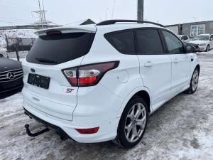 Balts Ford Kuga 2017 Marijampole, ar dzinēja tilpumu 2.00 L un nobraukumu 232 tūkst. km par 10950 €, foto 4 vietnē AUTOMOTO.COM.LV