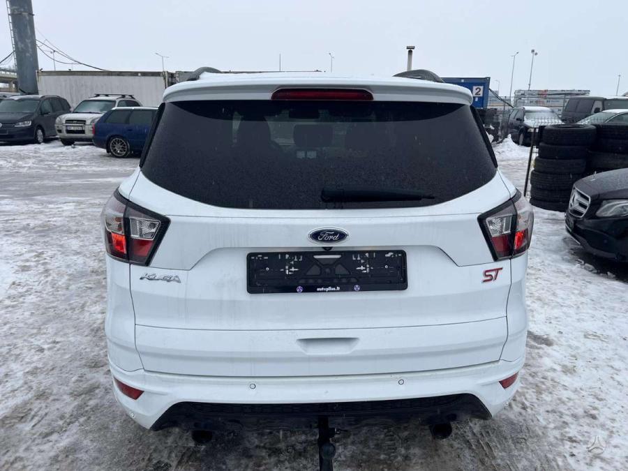 Balts Ford Kuga 2017 Marijampole, ar dzinēja tilpumu 2.00 L un nobraukumu 232 tūkst. km par 10950 €, foto 6 vietnē AUTOMOTO.COM.LV