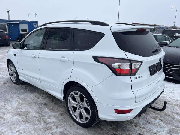 Balts Ford Kuga 2017 Marijampole, ar dzinēja tilpumu 2.00 L un nobraukumu 232 tūkst. km par 10950 €, foto 7 vietnē AUTOMOTO.COM.LV
