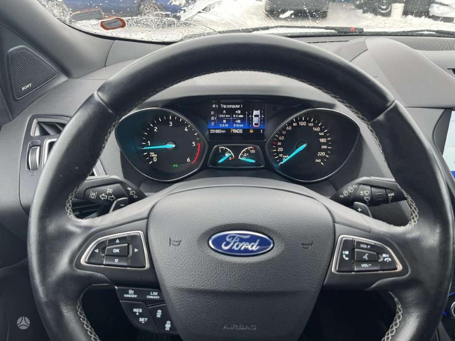 Balts Ford Kuga 2017 Marijampole, ar dzinēja tilpumu 2.00 L un nobraukumu 232 tūkst. km par 10950 €, foto 10 vietnē AUTOMOTO.COM.LV