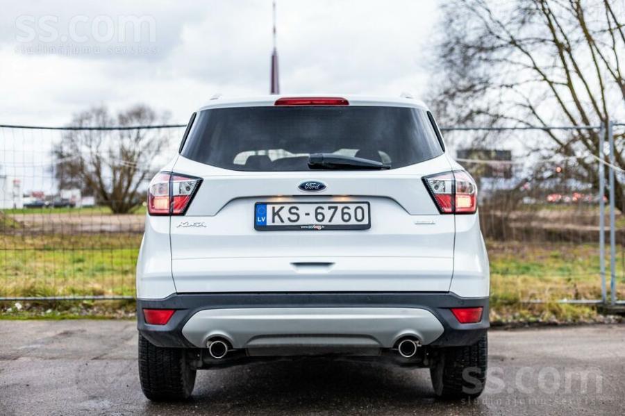 White Ford Kuga 2017 in Riga, with an engine capacity of 1.50 L and mileage of 165 thousand km for 11990 €, photo 8 on AUTOMOTO.COM.LV