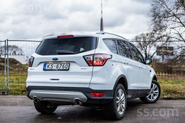 Balts Ford Kuga 2017 Rīga, ar dzinēja tilpumu 1.50 L un nobraukumu 165 tūkst. km par 11990 €, foto 6 vietnē AUTOMOTO.COM.LV
