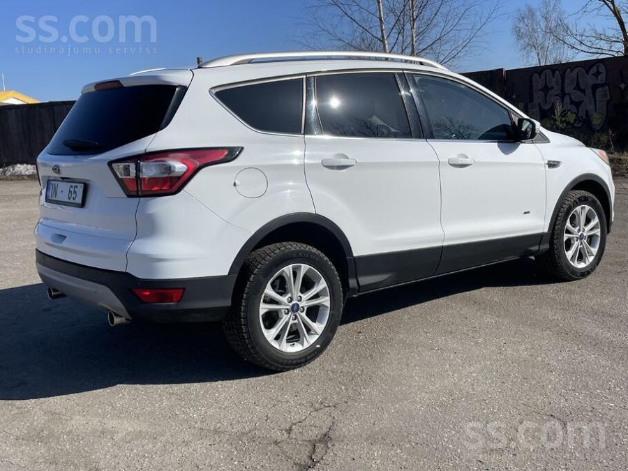 Balts Ford Kuga 2017 Rīga, ar dzinēja tilpumu 2.00 L un nobraukumu 0 tūkst. km par 9300 €, foto 4 vietnē AUTOMOTO.COM.LV
