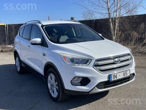 Balts Ford Kuga 2017 Rīga, ar dzinēja tilpumu 2.00 L un nobraukumu 0 tūkst. km par 9300 €, foto 9 vietnē AUTOMOTO.COM.LV