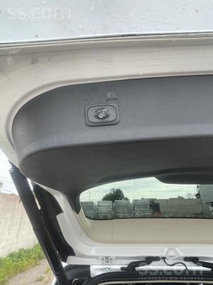 Balts Ford Kuga 2017 Rīga, ar dzinēja tilpumu 2.00 L un nobraukumu 0 tūkst. km par 9300 €, foto 12 vietnē AUTOMOTO.COM.LV