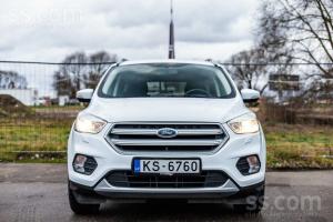 White Ford Kuga 2017 in Riga, with an engine capacity of 1.50 L and mileage of 165 thousand km for 11990 €, photo 4 on AUTOMOTO.COM.LV