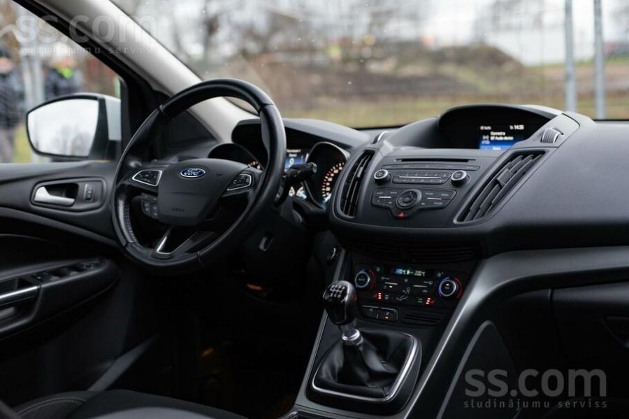 White Ford Kuga 2017 in Riga, with an engine capacity of 1.50 L and mileage of 165 thousand km for 11990 €, photo 23 on AUTOMOTO.COM.LV