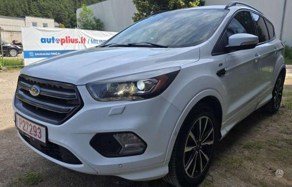 White Ford Kuga 2017 in Kaunas, with an engine capacity of 1.50 L and mileage of 213 thousand km for 9250 €, photo 1 on AUTOMOTO.COM.LV