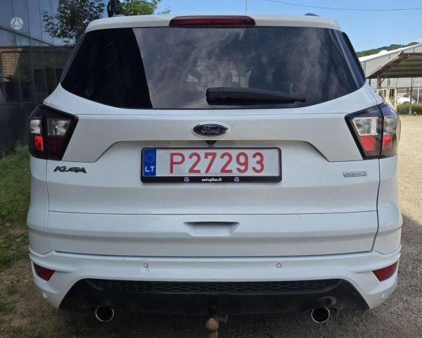 White Ford Kuga 2017 in Kaunas, with an engine capacity of 1.50 L and mileage of 213 thousand km for 9250 €, photo 5 on AUTOMOTO.COM.LV