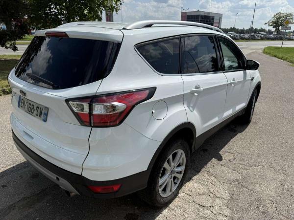 White Ford Kuga 2017 in Taurage, with an engine capacity of 1.50 L and mileage of 2 thousand km for 8000 €, photo 6 on AUTOMOTO.COM.LV