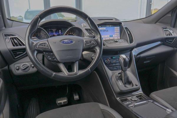 Balts Ford Kuga 2017 Kauņa, ar dzinēja tilpumu 2.00 L un nobraukumu 233 tūkst. km par 11900 €, foto 9 vietnē AUTOMOTO.COM.LV