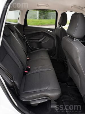 Balts Ford Kuga 2017 Rīga, ar dzinēja tilpumu 1.50 L un nobraukumu 165 tūkst. km par 10300 €, foto 7 vietnē AUTOMOTO.COM.LV