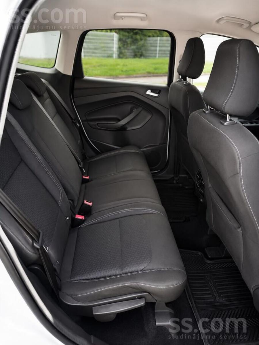 Balts Ford Kuga 2017 Rīga, ar dzinēja tilpumu 1.50 L un nobraukumu 165 tūkst. km par 10300 €, foto 7 vietnē AUTOMOTO.COM.LV