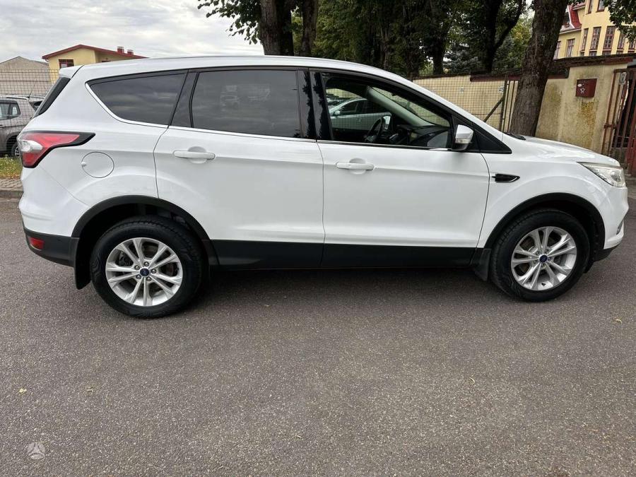 Balts Ford Kuga 2017 Tauragė, ar dzinēja tilpumu 1.50 L un nobraukumu 115 tūkst. km par 9500 €, foto 5 vietnē AUTOMOTO.COM.LV