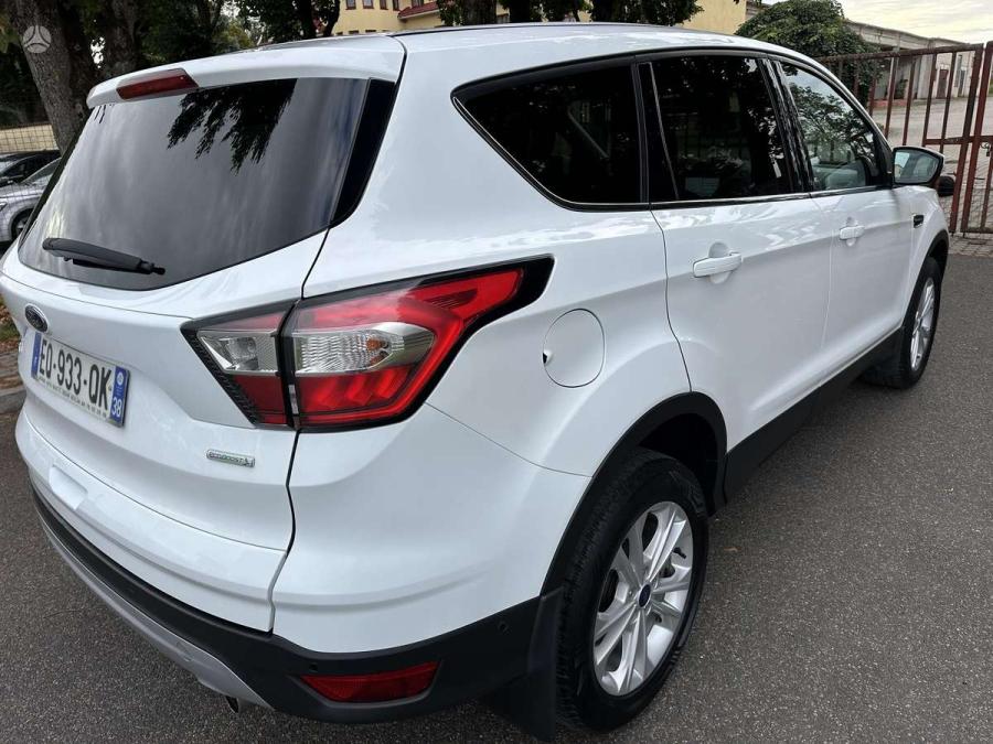 Balts Ford Kuga 2017 Tauragė, ar dzinēja tilpumu 1.50 L un nobraukumu 115 tūkst. km par 9500 €, foto 6 vietnē AUTOMOTO.COM.LV