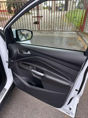 Balts Ford Kuga 2017 Tauragė, ar dzinēja tilpumu 1.50 L un nobraukumu 115 tūkst. km par 9500 €, foto 14 vietnē AUTOMOTO.COM.LV