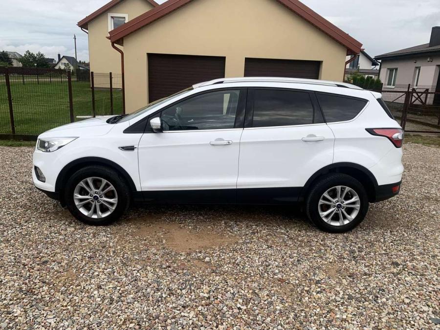 White Ford Kuga 2017 in Vilnius, with an engine capacity of 1.50 L and mileage of 192 thousand km for 8450 €, photo 3 on AUTOMOTO.COM.LV