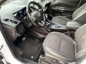 White Ford Kuga 2017 in Vilnius, with an engine capacity of 1.50 L and mileage of 192 thousand km for 8450 €, photo 10 on AUTOMOTO.COM.LV