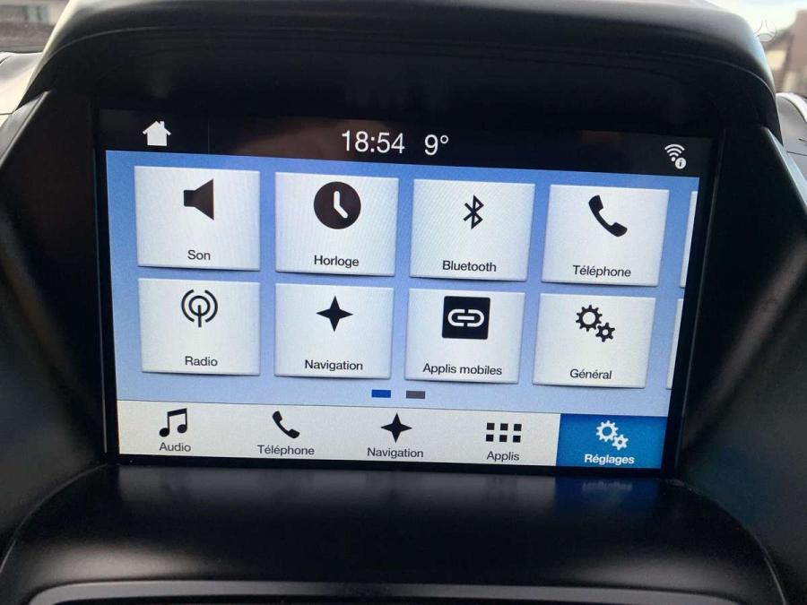White Ford Kuga 2017 in Vilnius, with an engine capacity of 1.50 L and mileage of 192 thousand km for 8450 €, photo 19 on AUTOMOTO.COM.LV