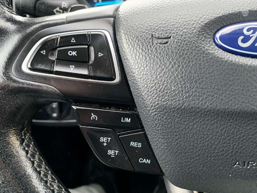 White Ford Kuga 2017 in Vilnius, with an engine capacity of 1.50 L and mileage of 192 thousand km for 8450 €, photo 23 on AUTOMOTO.COM.LV