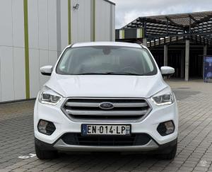 White Ford Kuga 2017 in Raseiniai, with an engine capacity of 2.00 L and mileage of 300 thousand km for 6499 €, photo 3 on AUTOMOTO.COM.LV