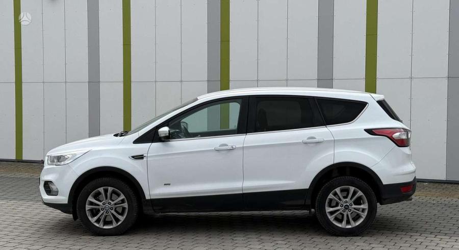 White Ford Kuga 2017 in Raseiniai, with an engine capacity of 2.00 L and mileage of 300 thousand km for 6499 €, photo 12 on AUTOMOTO.COM.LV
