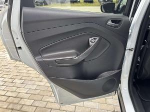 Balts Ford Kuga 2017 Klaipėda, ar dzinēja tilpumu 2.00 L un nobraukumu 261 tūkst. km par 9400 €, foto 15 vietnē AUTOMOTO.COM.LV