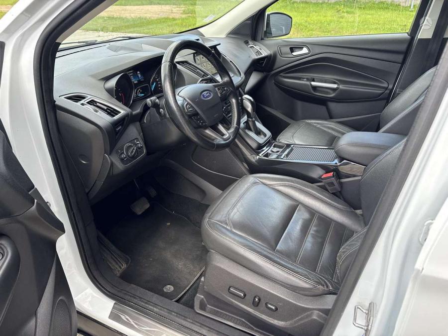 Balts Ford Kuga 2017 Klaipėda, ar dzinēja tilpumu 2.00 L un nobraukumu 261 tūkst. km par 9200 €, foto 10 vietnē AUTOMOTO.COM.LV