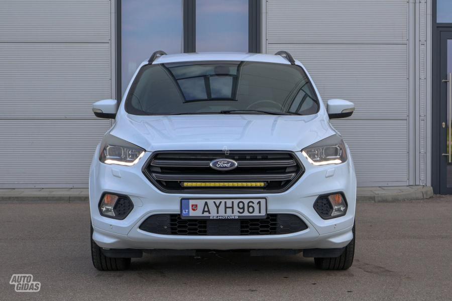 Balts Ford Kuga 2017 Kauņa, ar dzinēja tilpumu 2.00 L un nobraukumu 233 tūkst. km par 10500 €, foto 5 vietnē AUTOMOTO.COM.LV