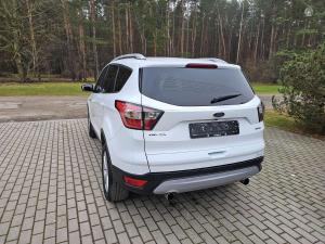 White Ford Kuga 2018 in Ukmerge, with an engine capacity of 1.50 L and mileage of 168 thousand km for 8900 €, photo 9 on AUTOMOTO.COM.LV