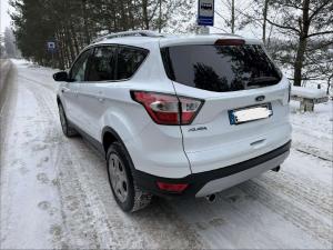 White Ford Kuga 2018 in Taurage, with an engine capacity of 1.50 L and mileage of 245 thousand km for 7900 €, photo 4 on AUTOMOTO.COM.LV
