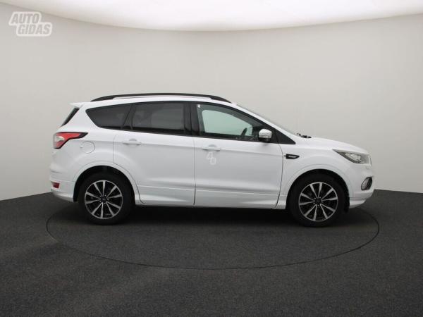 White Ford Kuga 2018 in Vilnius, with an engine capacity of 1.50 L and mileage of 164 thousand km for 12799 €, photo 9 on AUTOMOTO.COM.LV