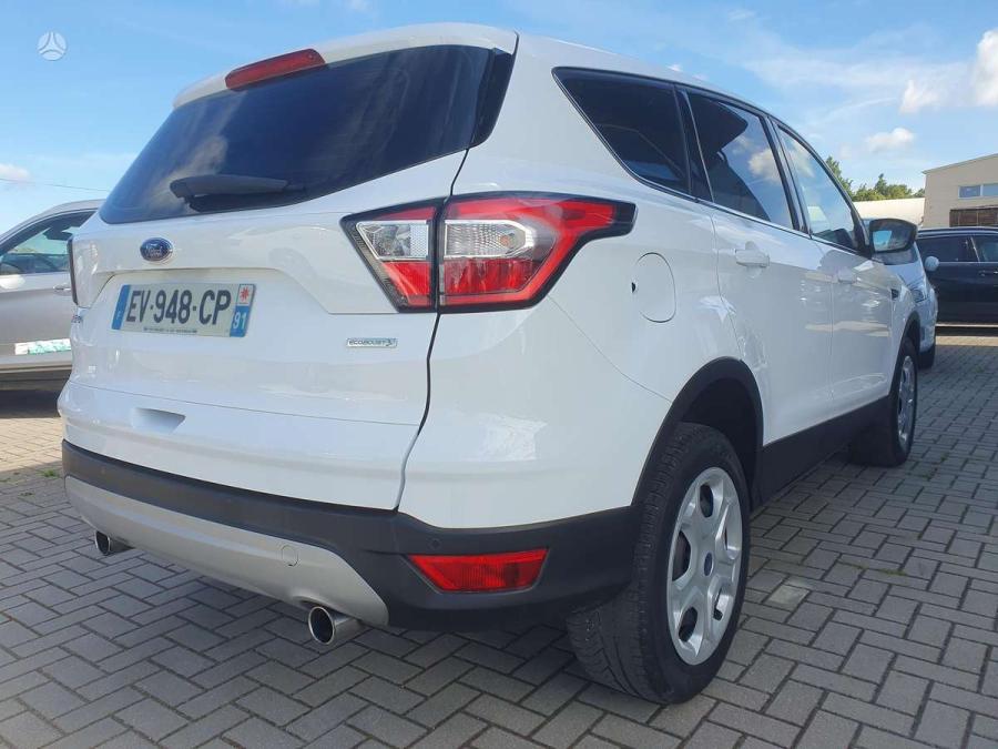 White Ford Kuga 2018 in Taurage, with an engine capacity of 1.50 L and mileage of 174 thousand km for 6950 €, photo 7 on AUTOMOTO.COM.LV