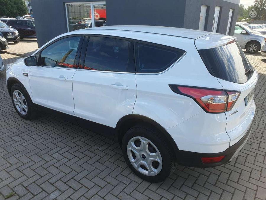 White Ford Kuga 2018 in Taurage, with an engine capacity of 1.50 L and mileage of 174 thousand km for 6950 €, photo 13 on AUTOMOTO.COM.LV