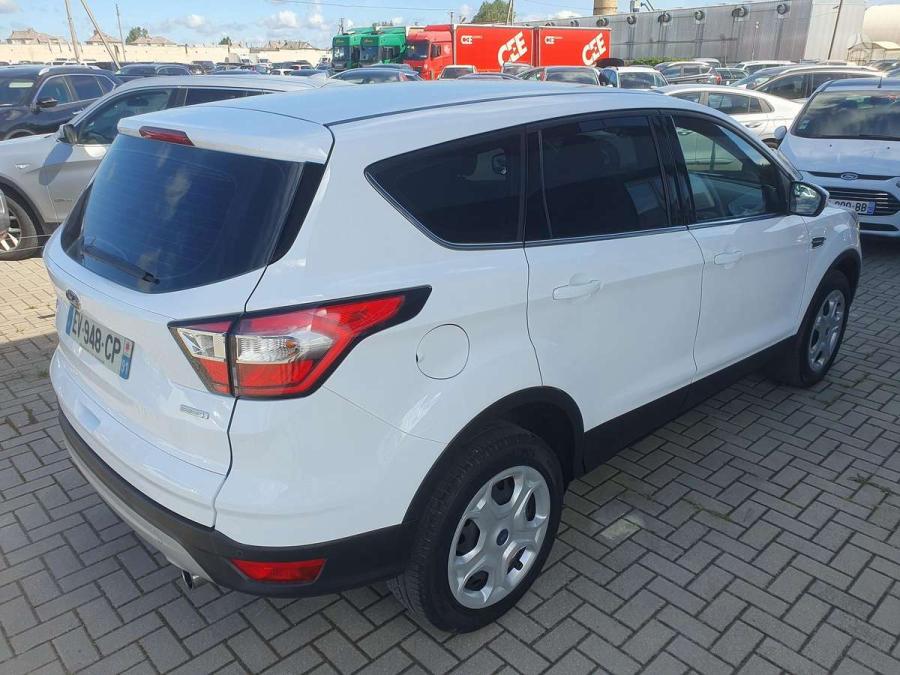 White Ford Kuga 2018 in Taurage, with an engine capacity of 1.50 L and mileage of 174 thousand km for 6950 €, photo 14 on AUTOMOTO.COM.LV