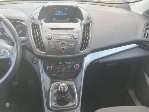 White Ford Kuga 2018 in Taurage, with an engine capacity of 1.50 L and mileage of 174 thousand km for 6950 €, photo 23 on AUTOMOTO.COM.LV