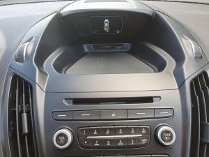 White Ford Kuga 2018 in Taurage, with an engine capacity of 1.50 L and mileage of 174 thousand km for 6950 €, photo 27 on AUTOMOTO.COM.LV
