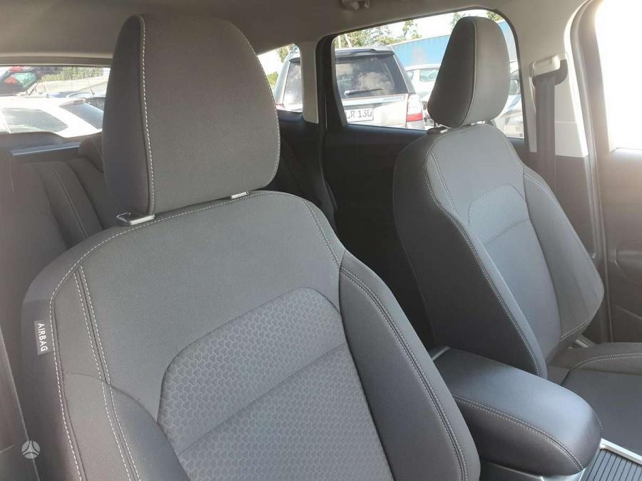White Ford Kuga 2018 in Taurage, with an engine capacity of 1.50 L and mileage of 174 thousand km for 6950 €, photo 35 on AUTOMOTO.COM.LV