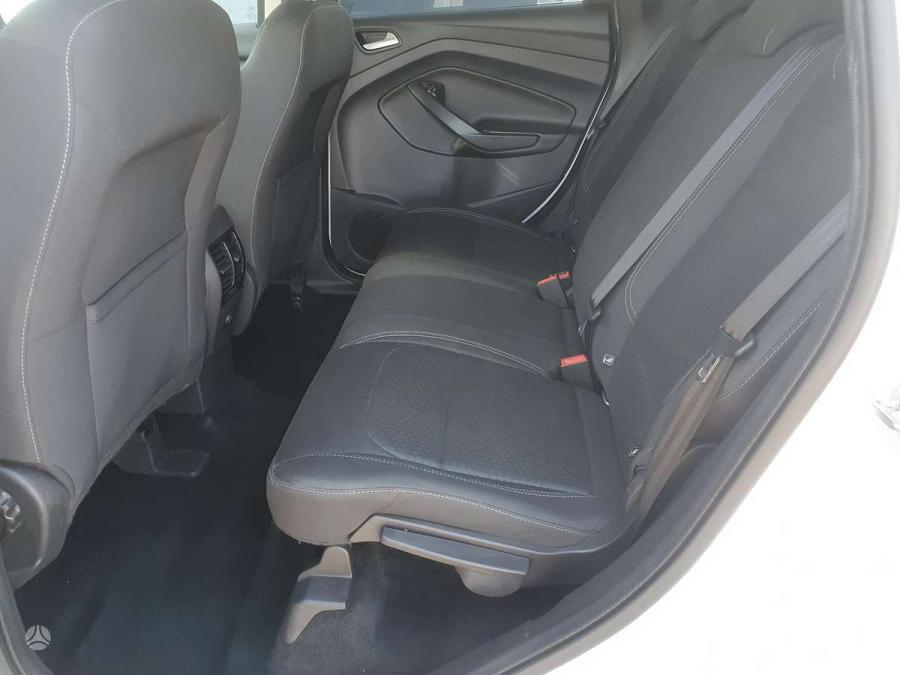 White Ford Kuga 2018 in Taurage, with an engine capacity of 1.50 L and mileage of 174 thousand km for 6950 €, photo 36 on AUTOMOTO.COM.LV