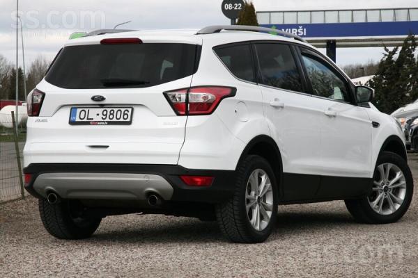 Balts Ford Kuga 2018 Tukums, ar dzinēja tilpumu 1.50 L un nobraukumu 156 tūkst. km par 12900 €, foto 3 vietnē AUTOMOTO.COM.LV