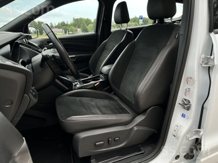 White Ford Kuga 2018 in Cesis, with an engine capacity of 2.00 L and mileage of 259 thousand km for 11500 €, photo 10 on AUTOMOTO.COM.LV