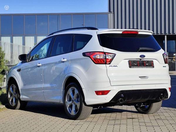 Balts Ford Kuga 2019 Šauļi, ar dzinēja tilpumu 1.50 L un nobraukumu 107 tūkst. km par 12900 €, foto 5 vietnē AUTOMOTO.COM.LV