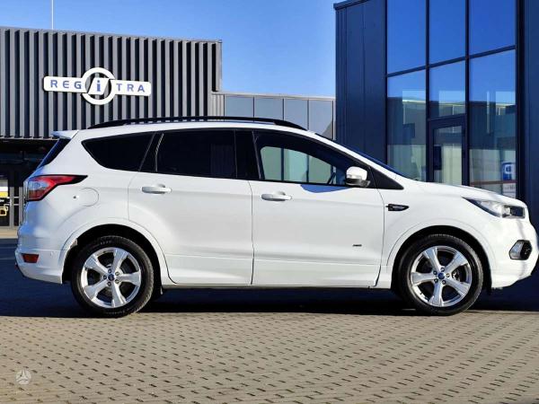 Balts Ford Kuga 2019 Šauļi, ar dzinēja tilpumu 1.50 L un nobraukumu 107 tūkst. km par 12900 €, foto 9 vietnē AUTOMOTO.COM.LV