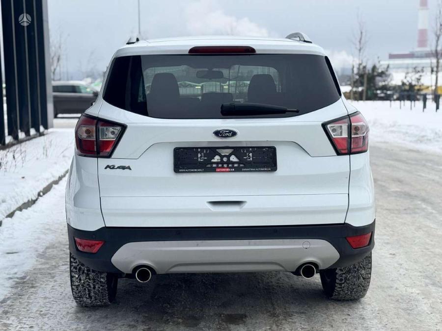 White Ford Kuga 2019 in Vilnius, with an engine capacity of 1.50 L and mileage of 72 thousand km for 14950 €, photo 6 on AUTOMOTO.COM.LV