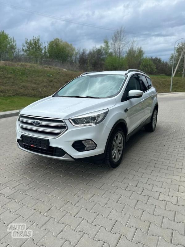 Balts Ford Kuga 2019 Viļņa, ar dzinēja tilpumu 1.50 L un nobraukumu 72 tūkst. km par 11950 €, foto 4 vietnē AUTOMOTO.COM.LV